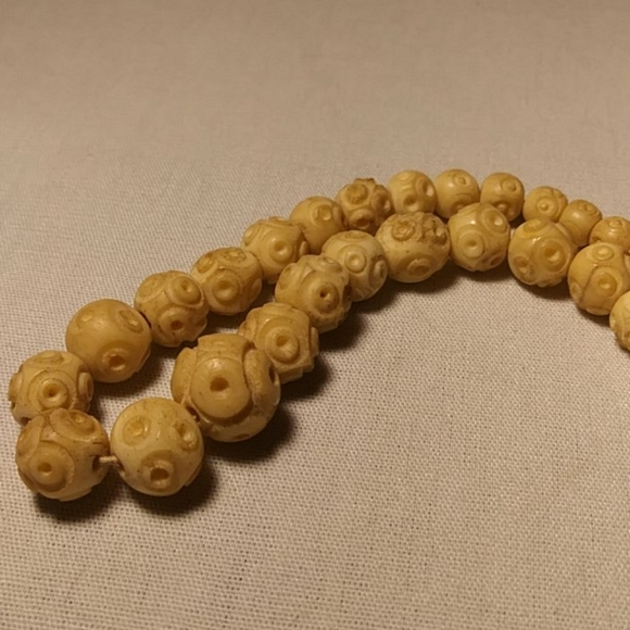 Vintage Celluloid Necklace | Jewelry | Vintage Hand Carved Celluloid ...